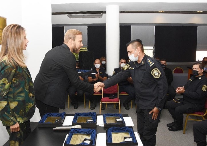 Reconocieron a efectivos que lograron detener al femicida de Dora Cruz ...